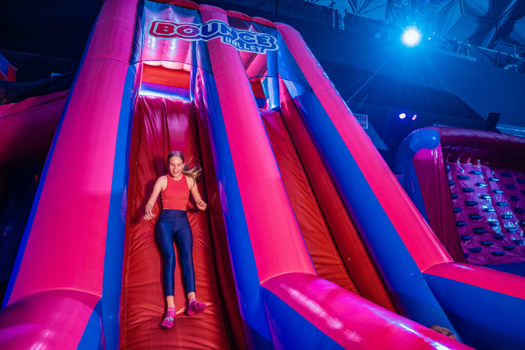 Nieuw! Dit springkussenpark voor kinderen én volwassenen is nu open - indebuurt Den Bosch